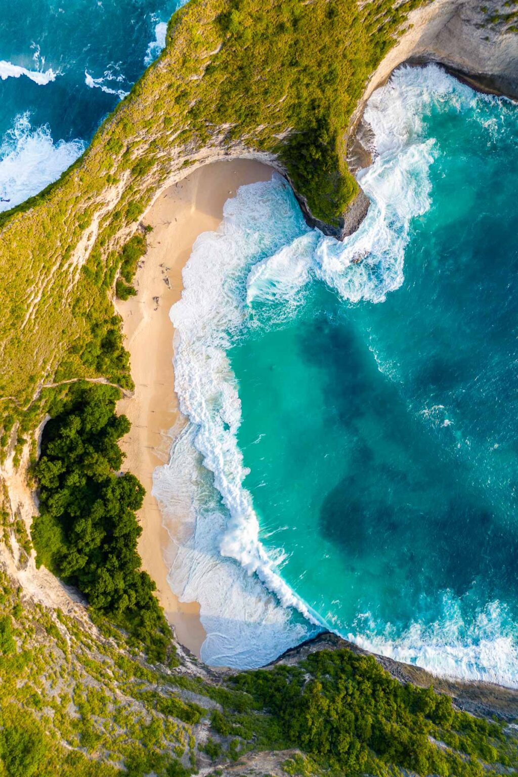 Kelingking Beach, Nusa Penida: Complete Guide & Tips for Visiting | She ...