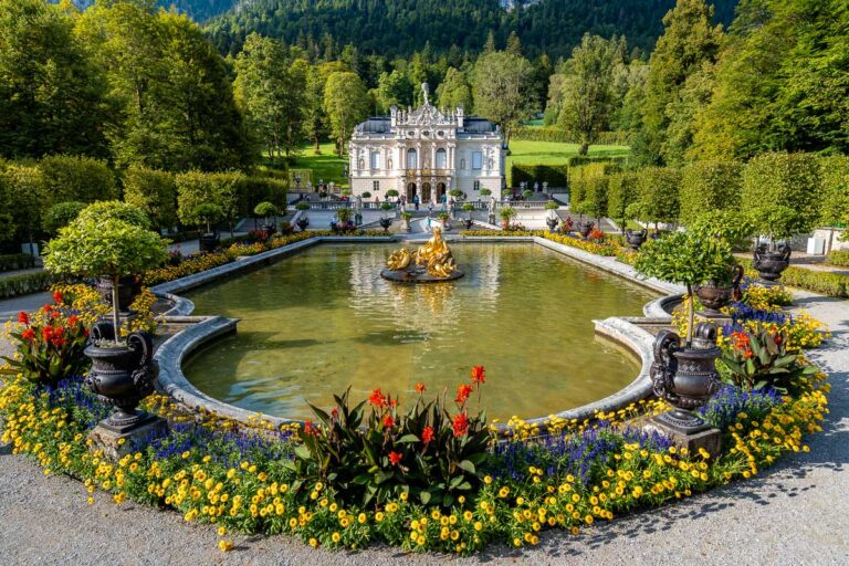 The Ultimate Guide to Visiting Neuschwanstein Castle