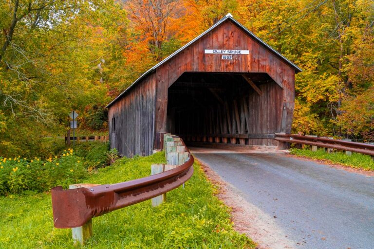16 Incredible Covered Bridges in Vermont You Need to Visit | She ...
