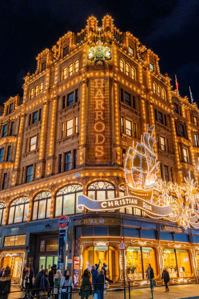 18 Festive Things to Do in London at Christmas