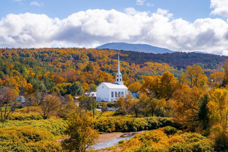 18 Best Places to Visit in Vermont in the Fall