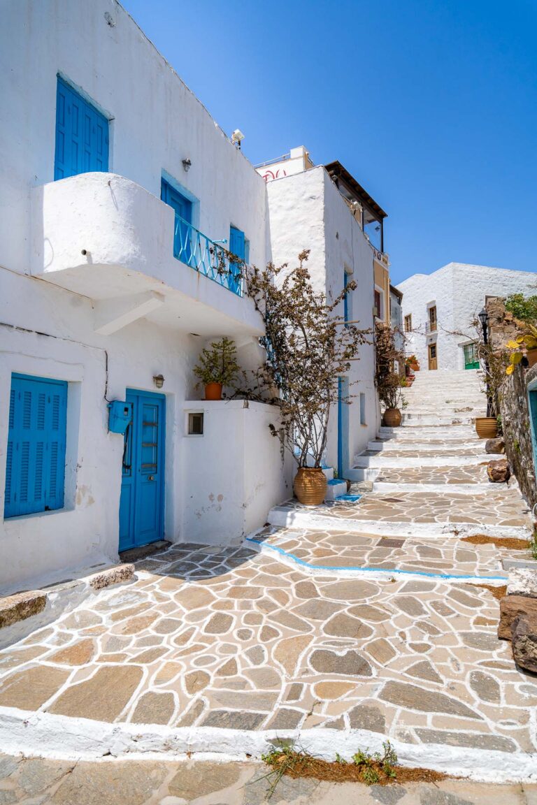 The Perfect 3 Days in Milos Itinerary for First-Timers