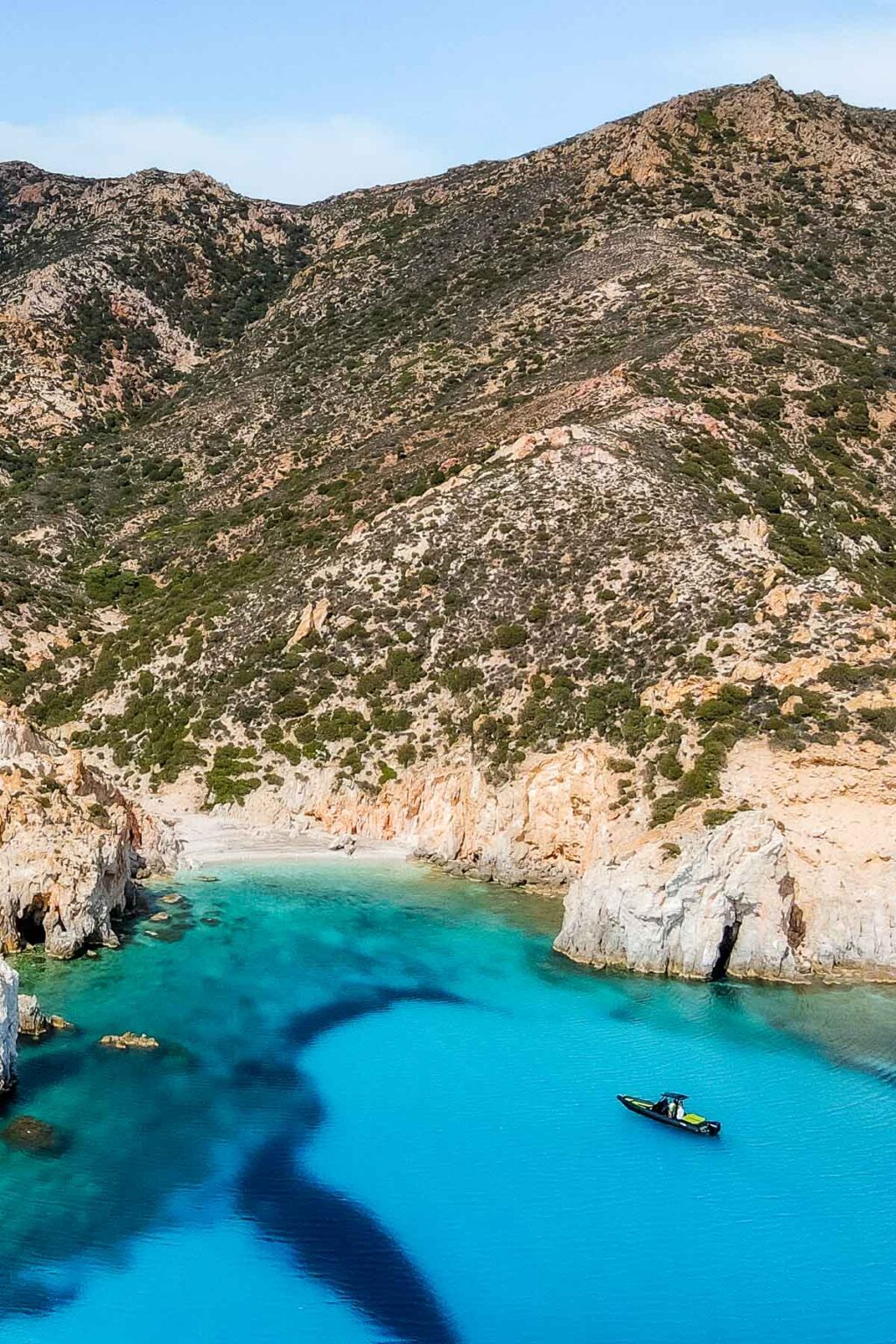 The Perfect 3 Days in Milos Itinerary for First-Timers