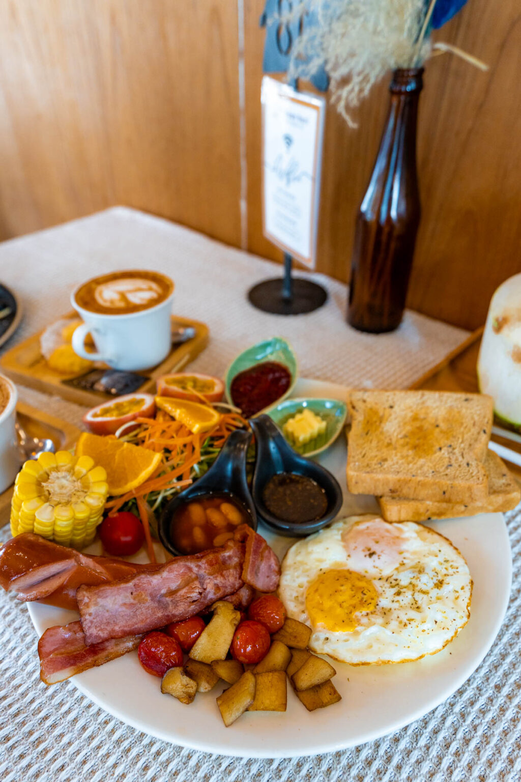 Breakfast in Chiang Mai: 15 Amazing Cafes You Need to Try