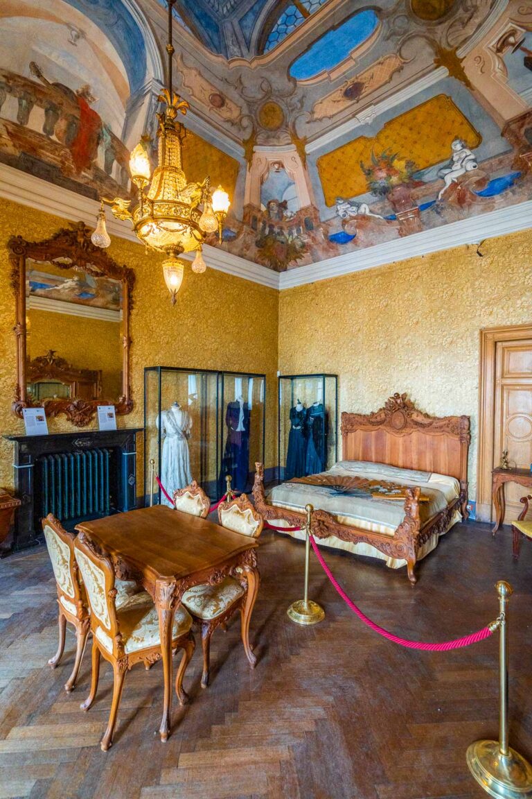 7 Gorgeous Lake Como Villas & Gardens You Have to Visit