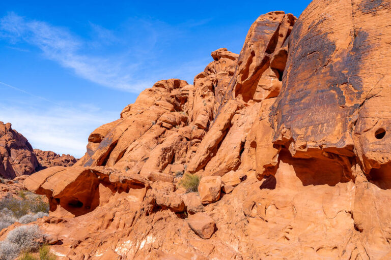 8 Easy Valley of Fire Hikes You Can’t Miss